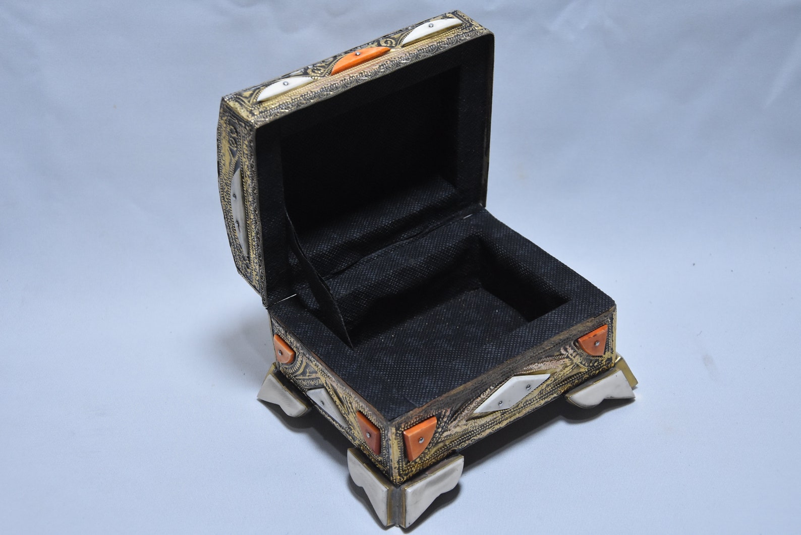 African Jewelry Box Handmade One of the Most Beautiful Jewelry - Etsy