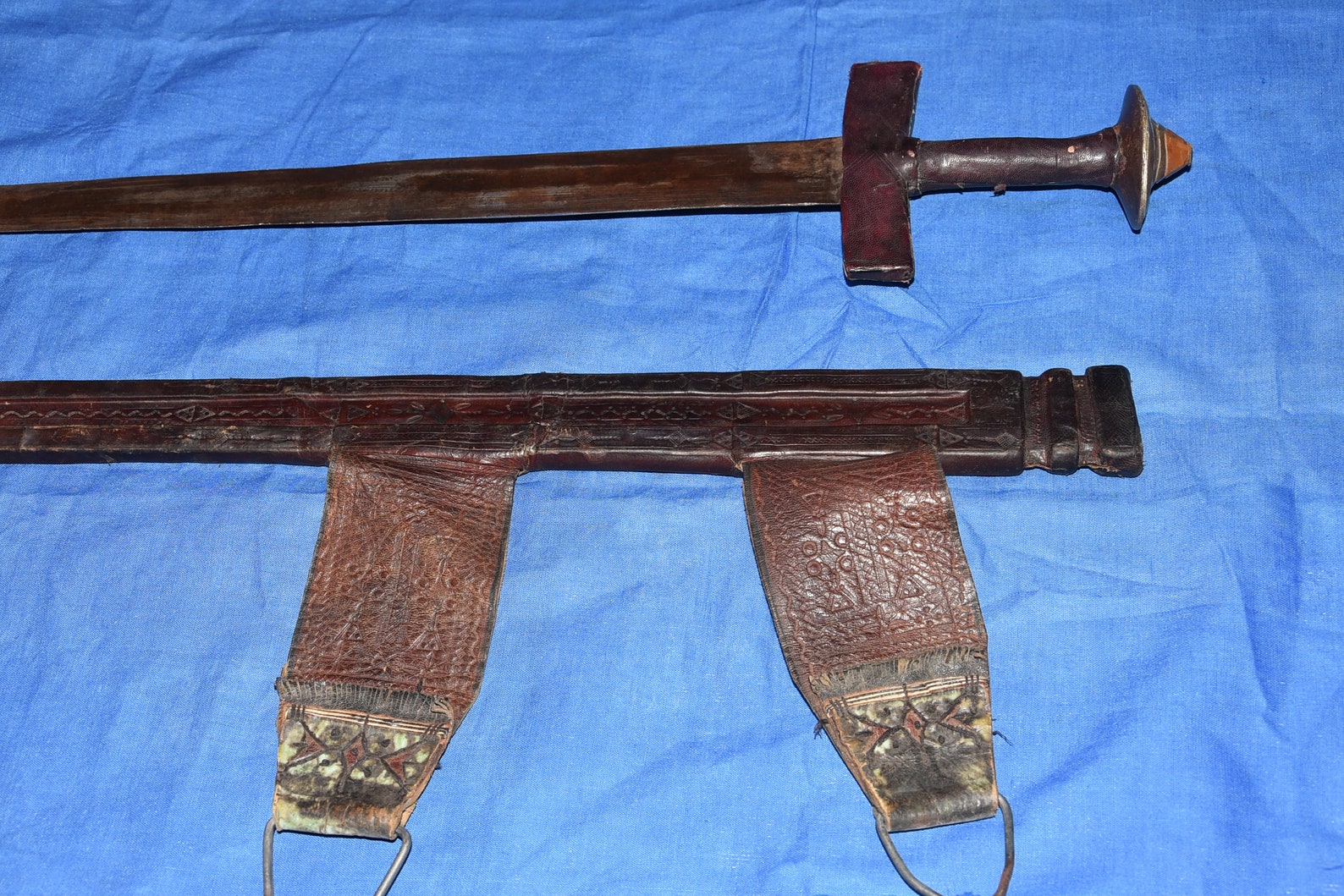 Takouba Swords of the Saharan Tuareg - Etsy