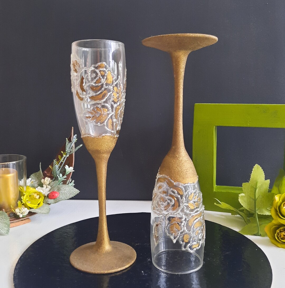 Wedding Toast Glasses. Champagne Glasses in Gold. Wedding Gift, Wedding ...
