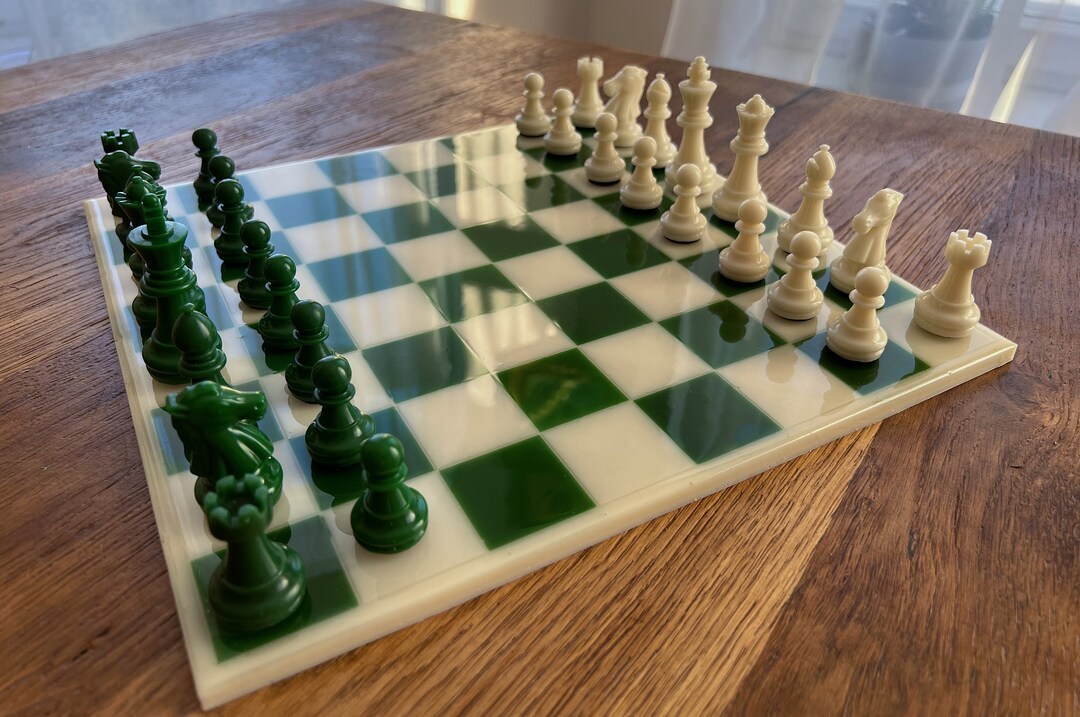 Handmade Chess Set, Resin Chess, Handmade Epoxy Chessboard, Green and ...