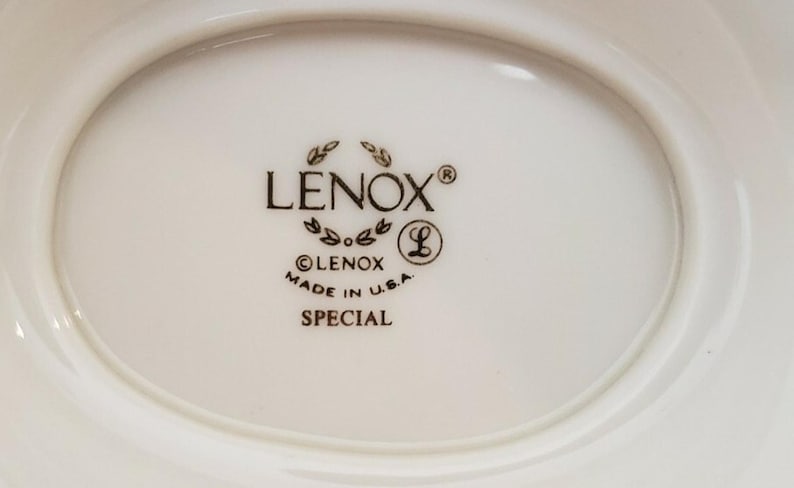 RARE Lenox SPECIAL Holiday Gravy Boat & Attached Plate Holly Christmas ...