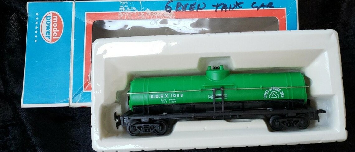 Model Power - HO Scale 40' Cities Service Tank Car - Model Train Car ...