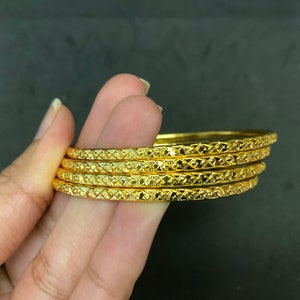 4 Gold Bangles Set 3 Designs/daily Wear Bangles/plain Broad India Gold ...