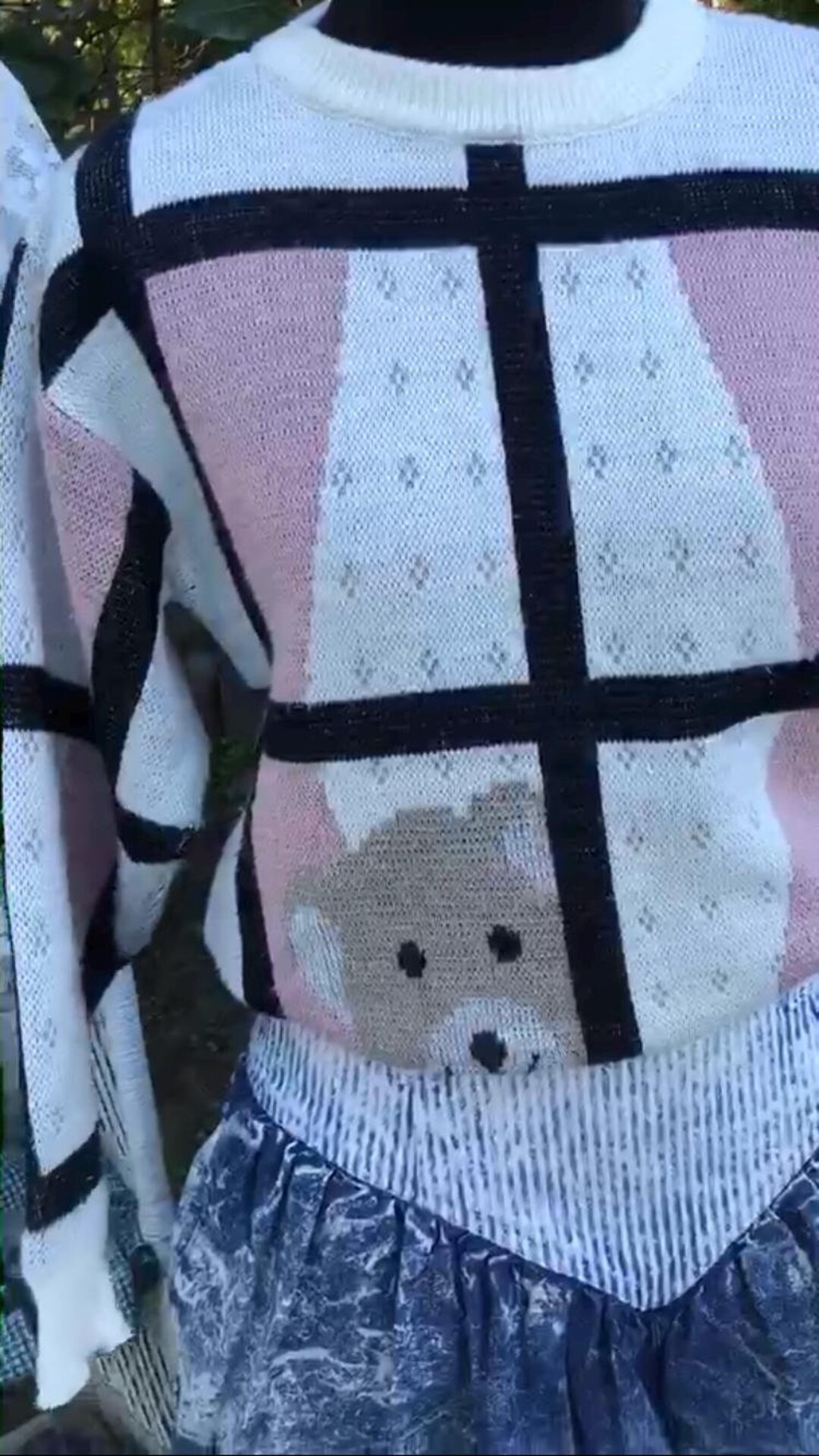 Bear in the Window Sweater/yessica Sweater/cute Bear Sweater/vintage ...