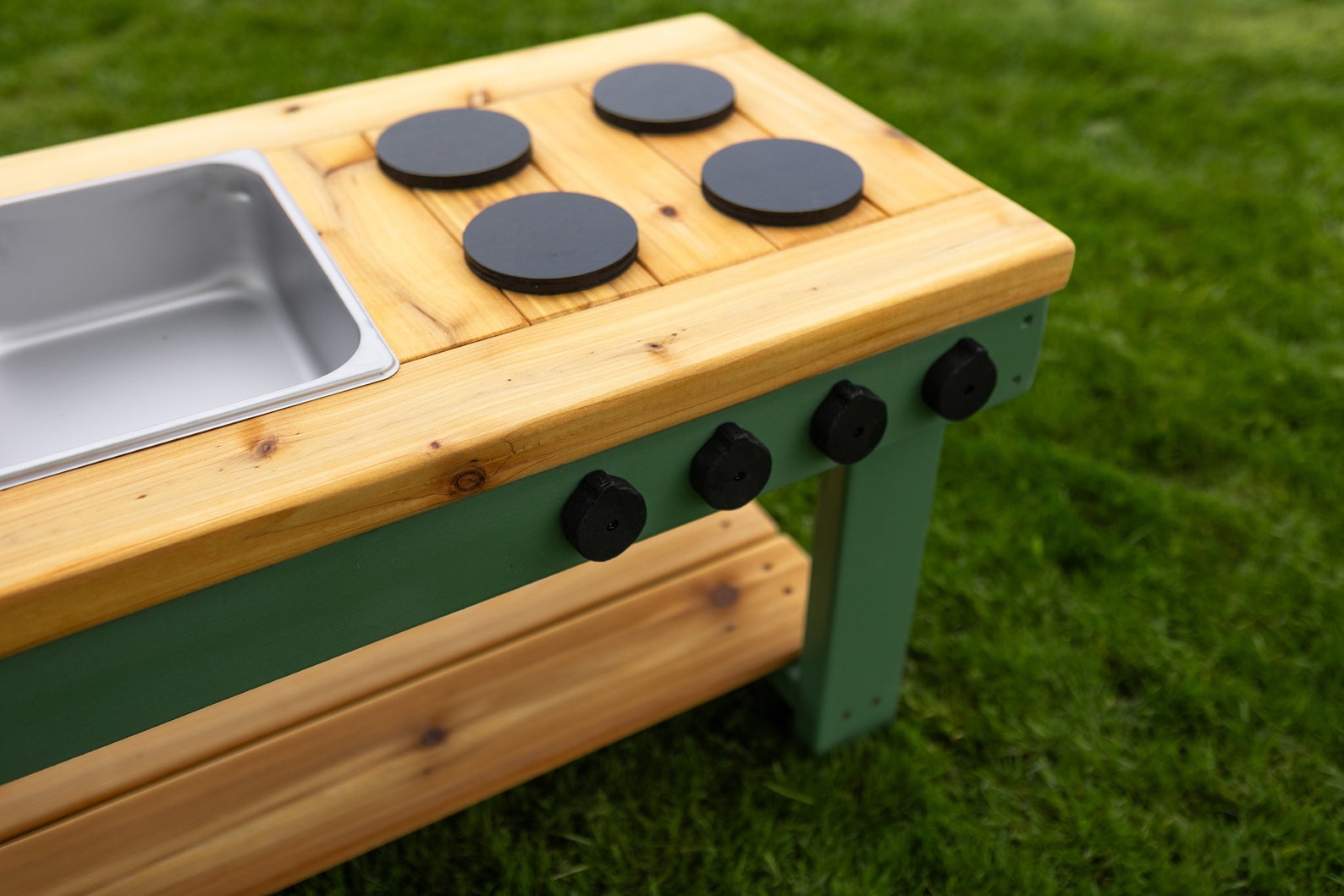 Painted Simple Mud Kitchen With Shelf | Outdoor Pretend Kitchen Working ...
