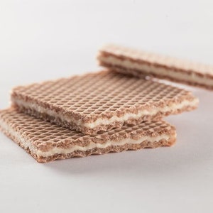 Italian Loacker Sandwich Wafer Box | Box of 25 Packs | 25g Packs ...
