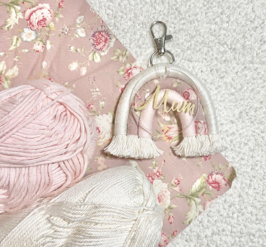 Floral Macrame Rainbow Key Ring - Etsy