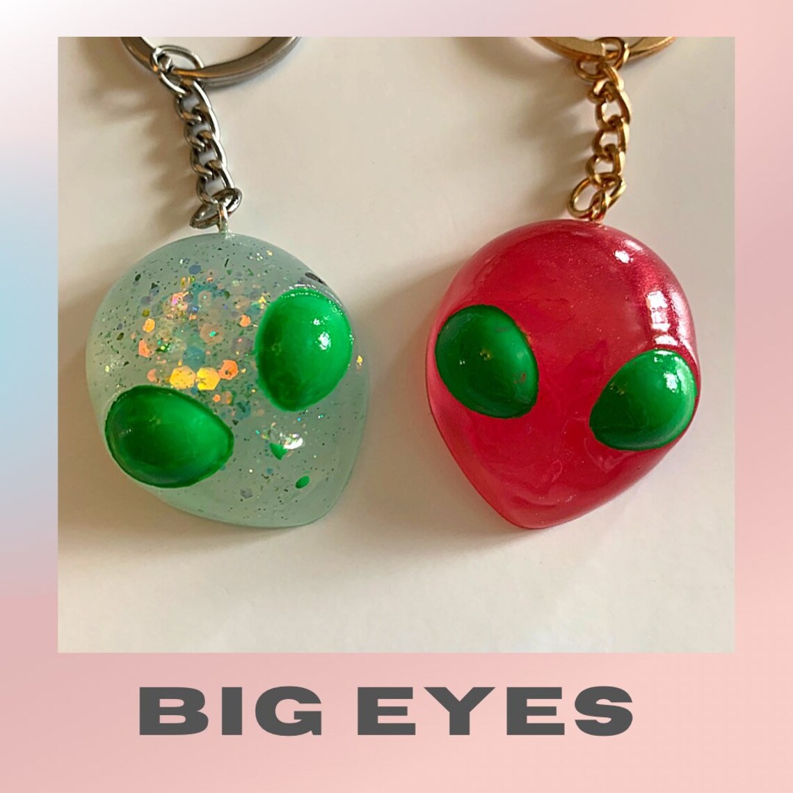 Customizable Alien Head Keychains | Etsy