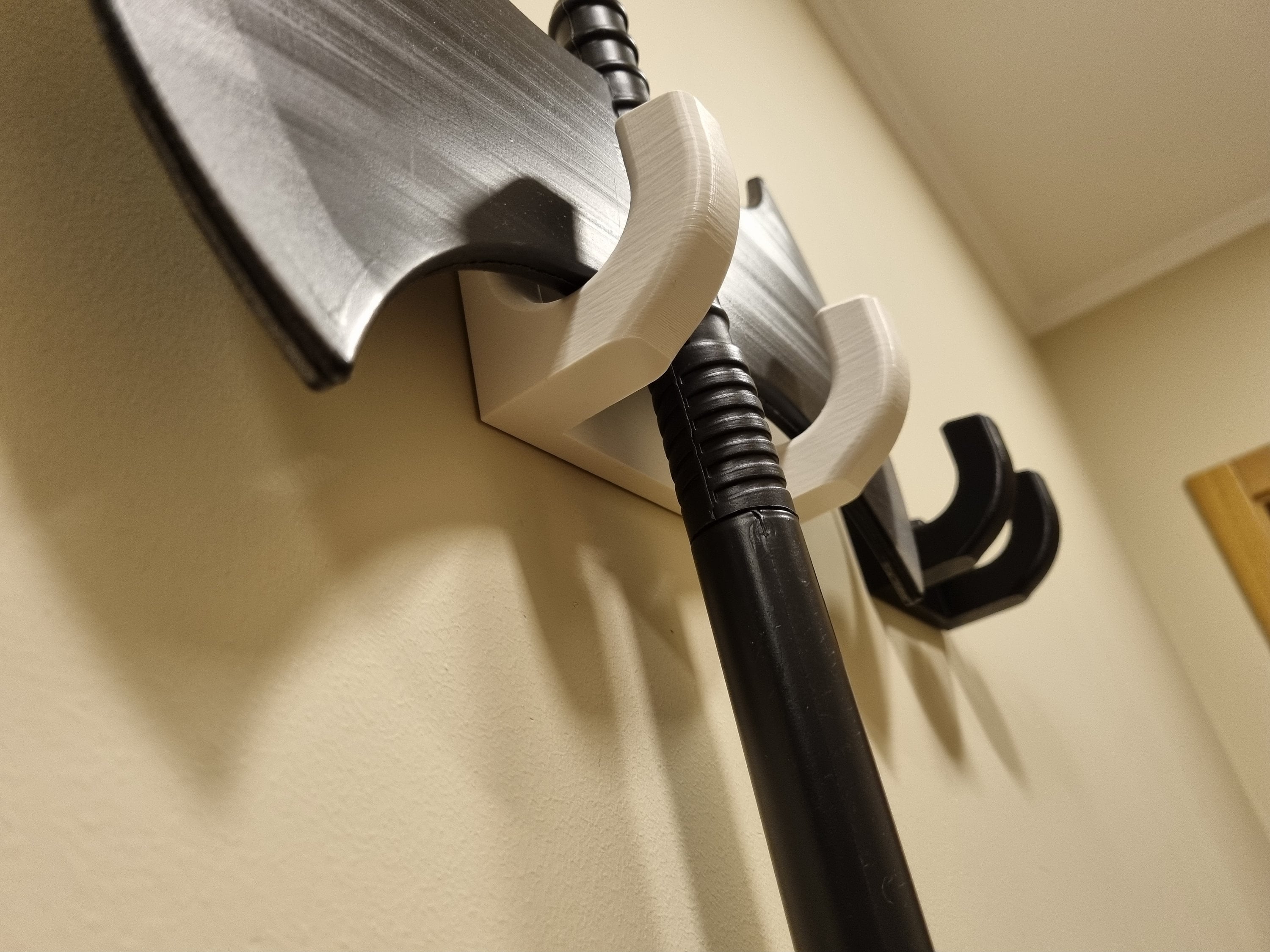 Sword Wall Mount / Axe Vertical Display Hook / Cosplay and - Etsy