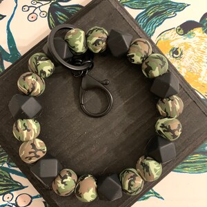 Camo Silicone Bead Wristlet Keychain / Camo Keychain / Wristlet ...