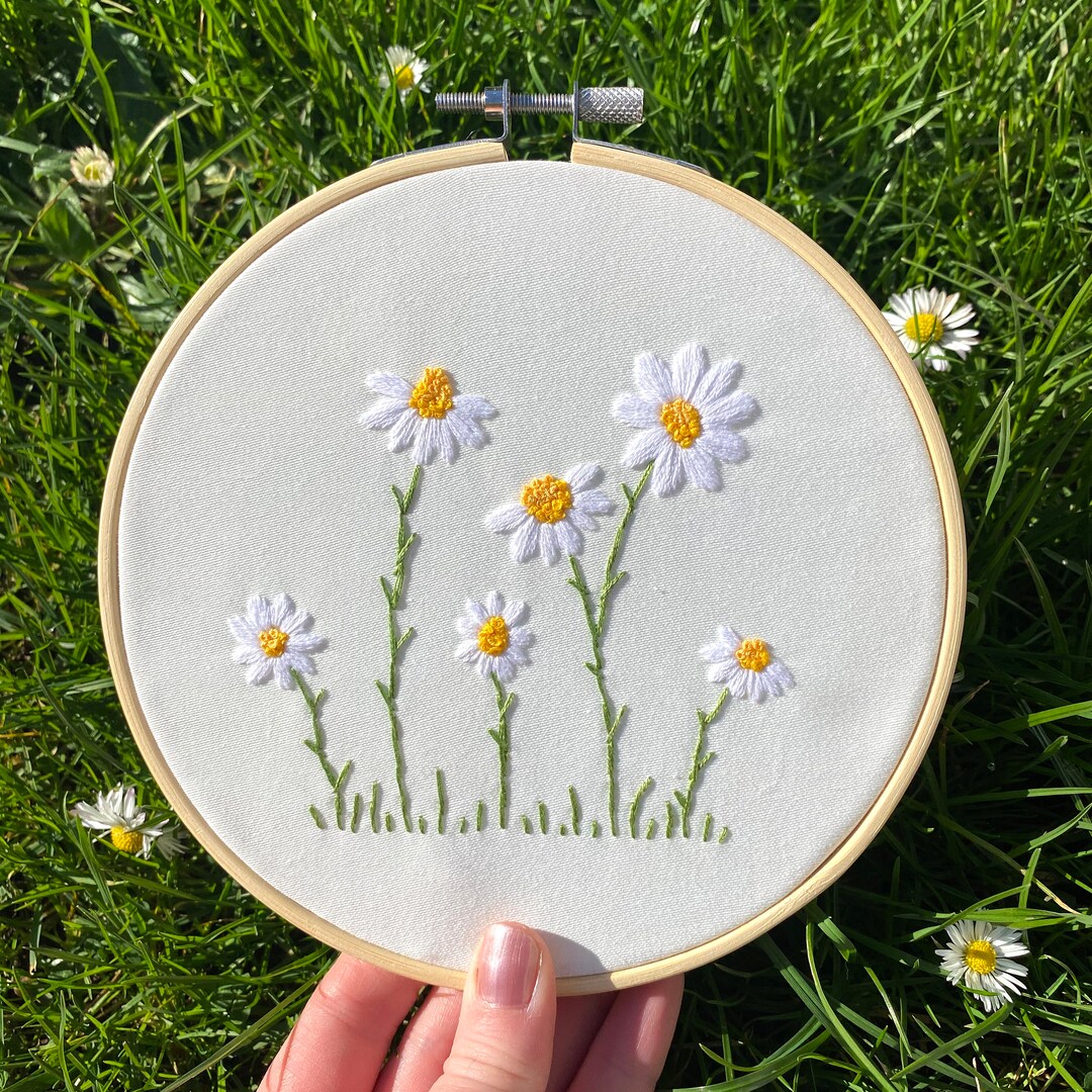 Handmade Daisy 15cm Embroidery Hoop / Floral / Nature / Wall Art / Wall ...
