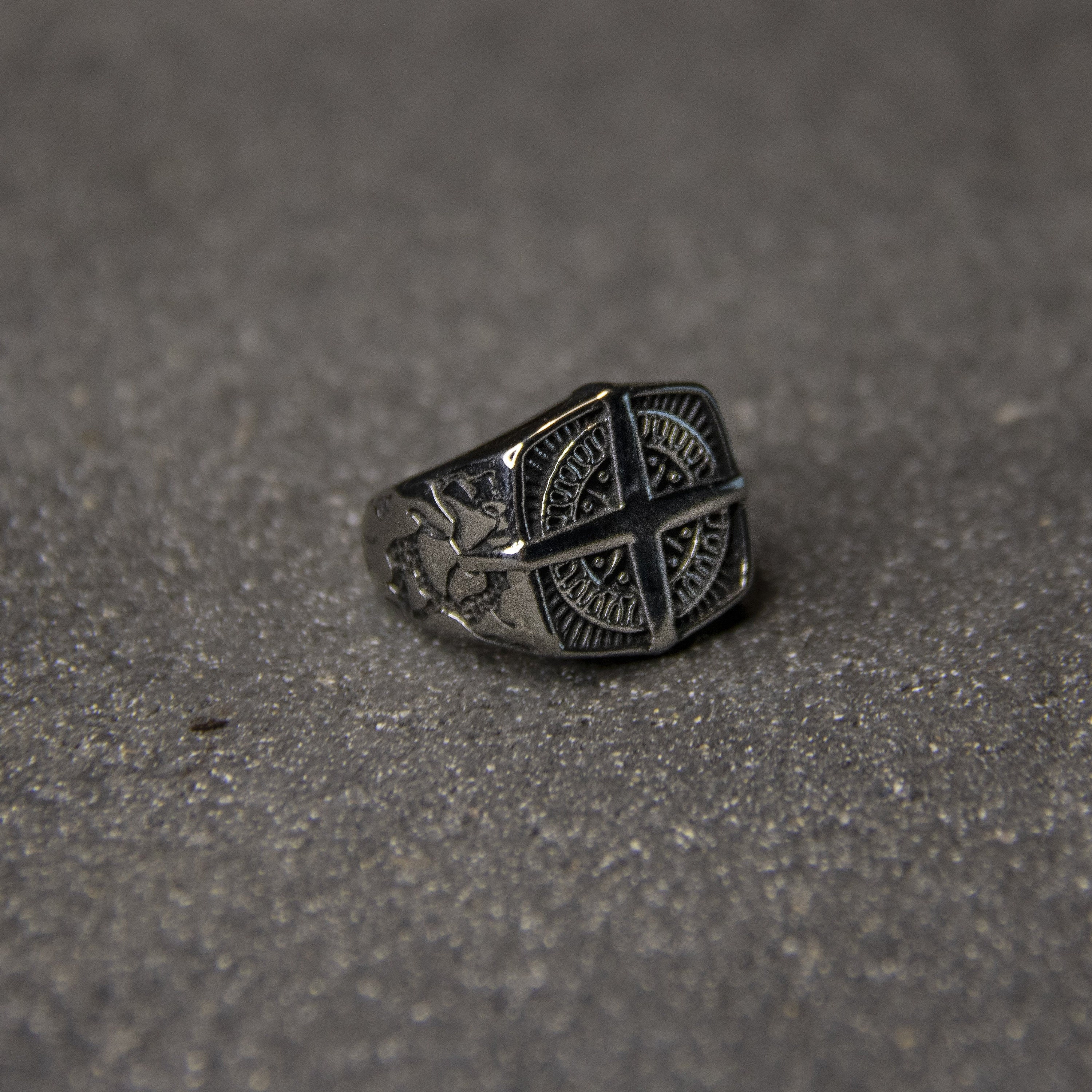Compass Handmade Silver Men Signet Ring, Traveler Silver Engraved Ring ...