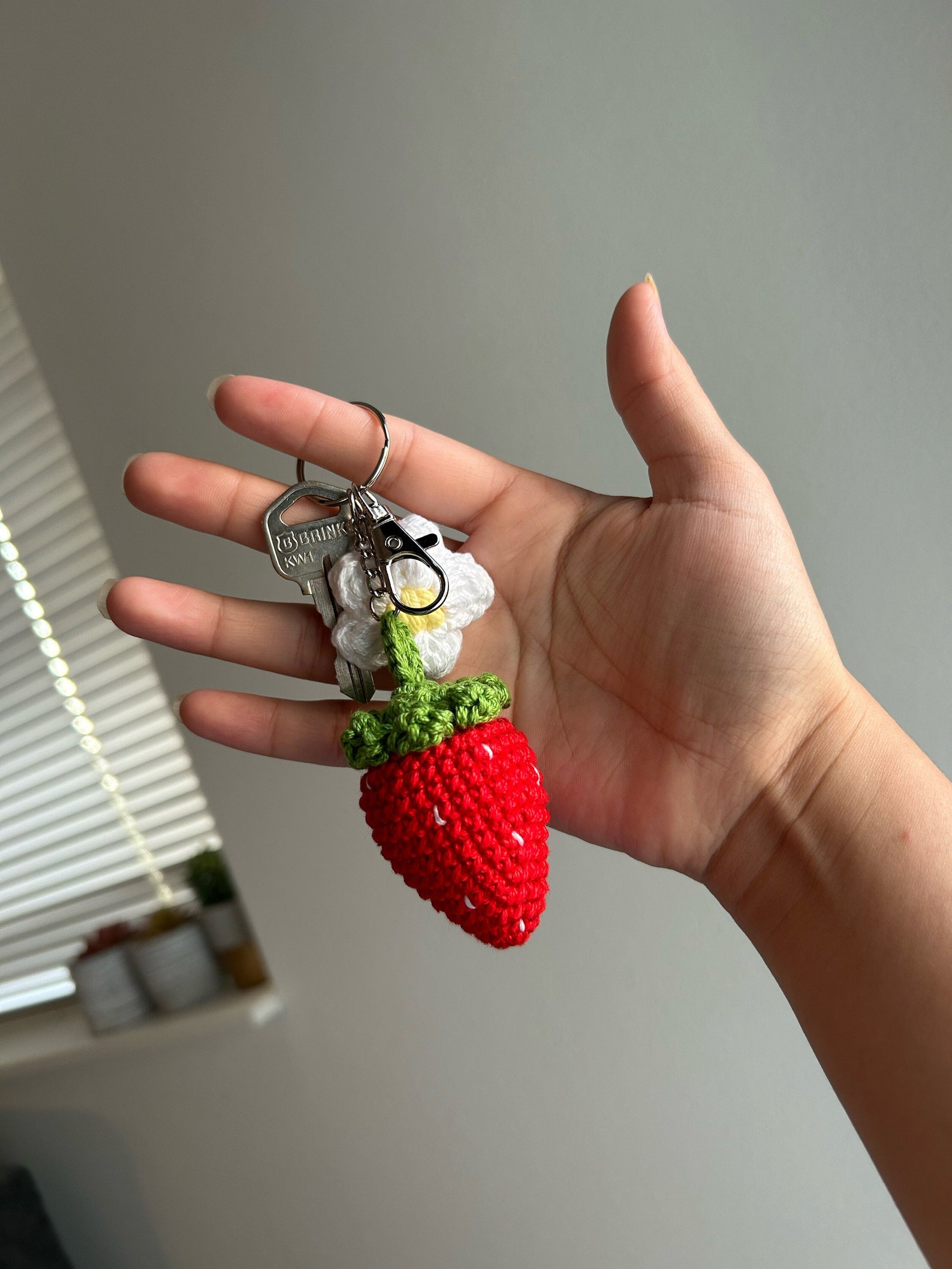 Strawberry Keychain, Cute Bag Charm, Crochet Strawberry With Daisy ...