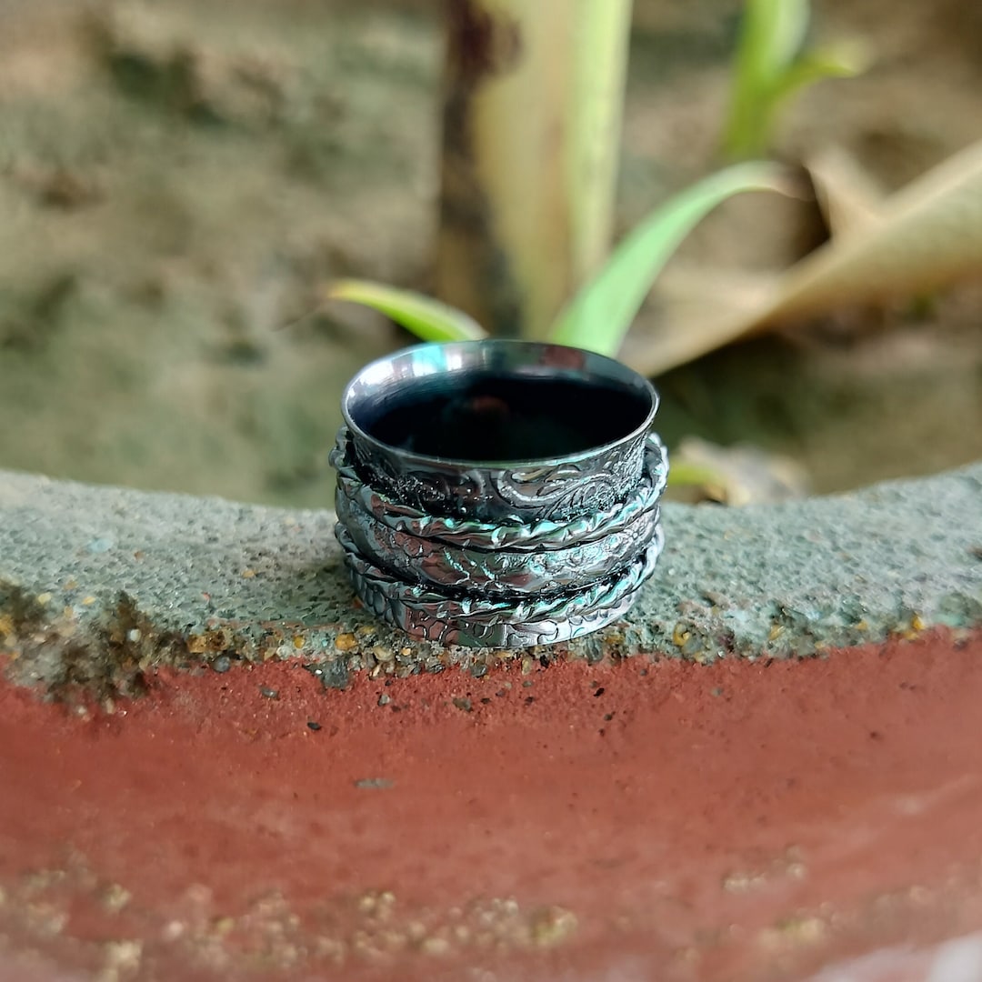 Black Spinner Ring Womens Wedding Bands Anniversary Spinner Ring ...