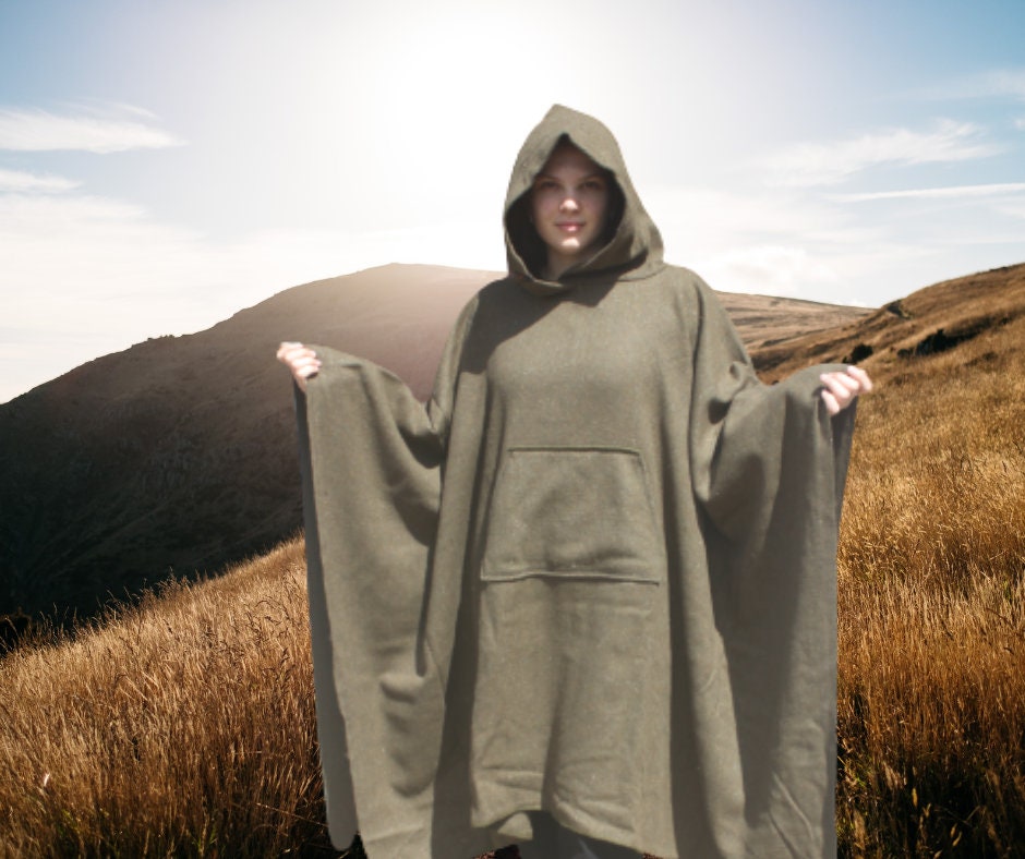 Green Army Surplus Wool Hooded Blanket Scout Guide Camp Blanket Poncho ...