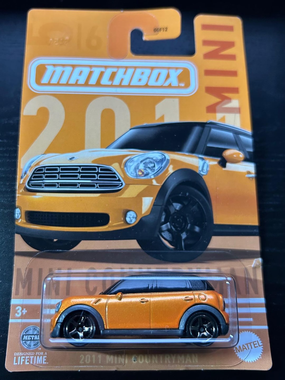 Matchbox 2011 BMW Mini Countryman-orange With Black Roof-long Card ...