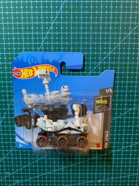 Wide Wheels Mars Rover