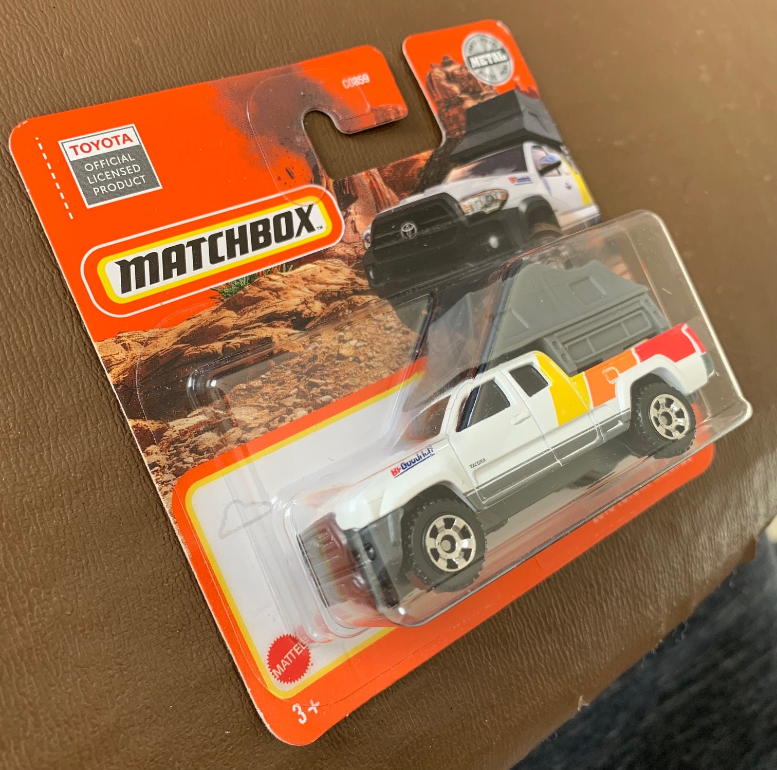 Matchbox 2016 Toyota Tacoma-white With Camping Top-short Card -hard to ...