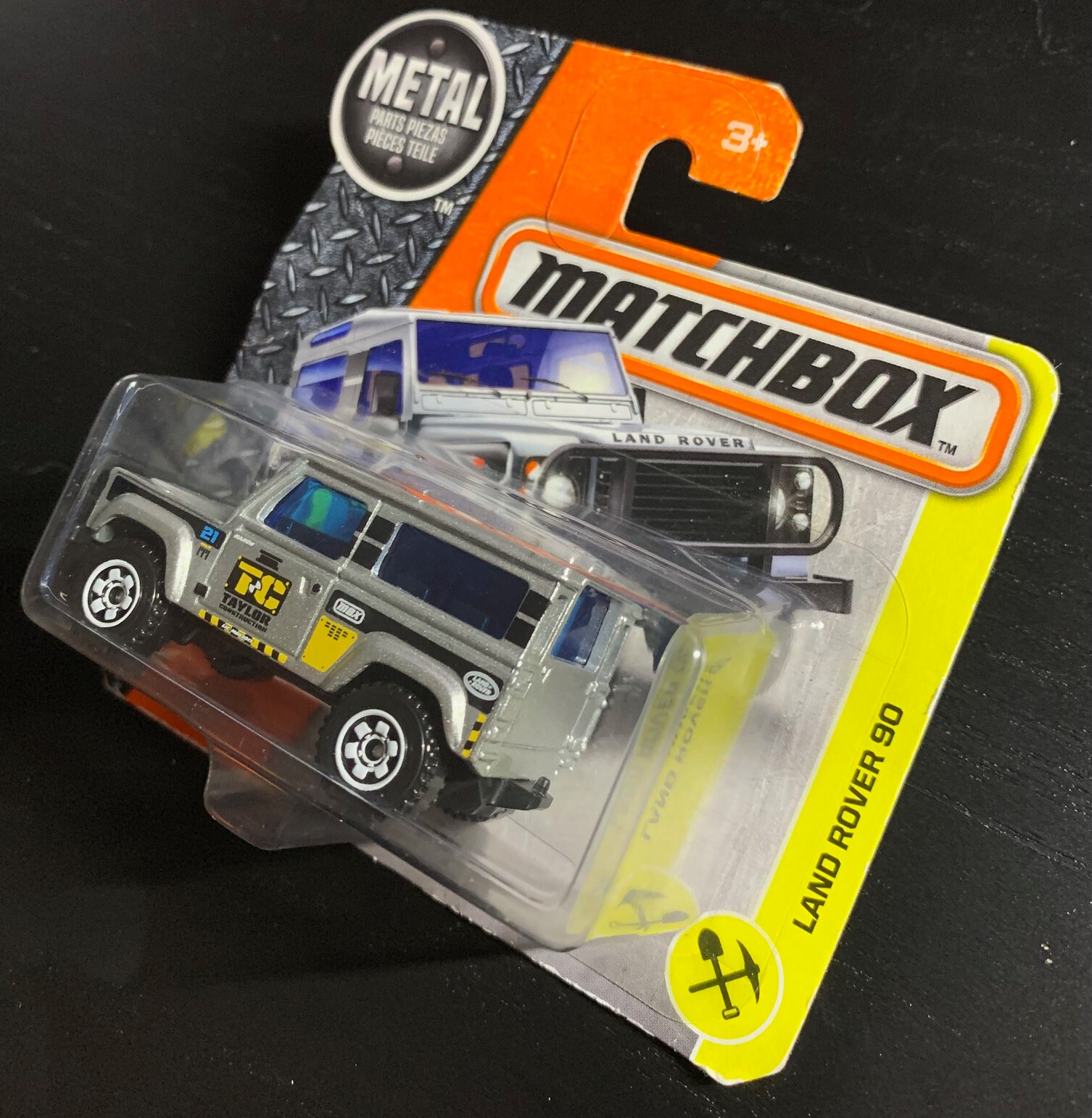 Matchbox Land Rover Defender 90-silver With Blue Windows-short Card ...