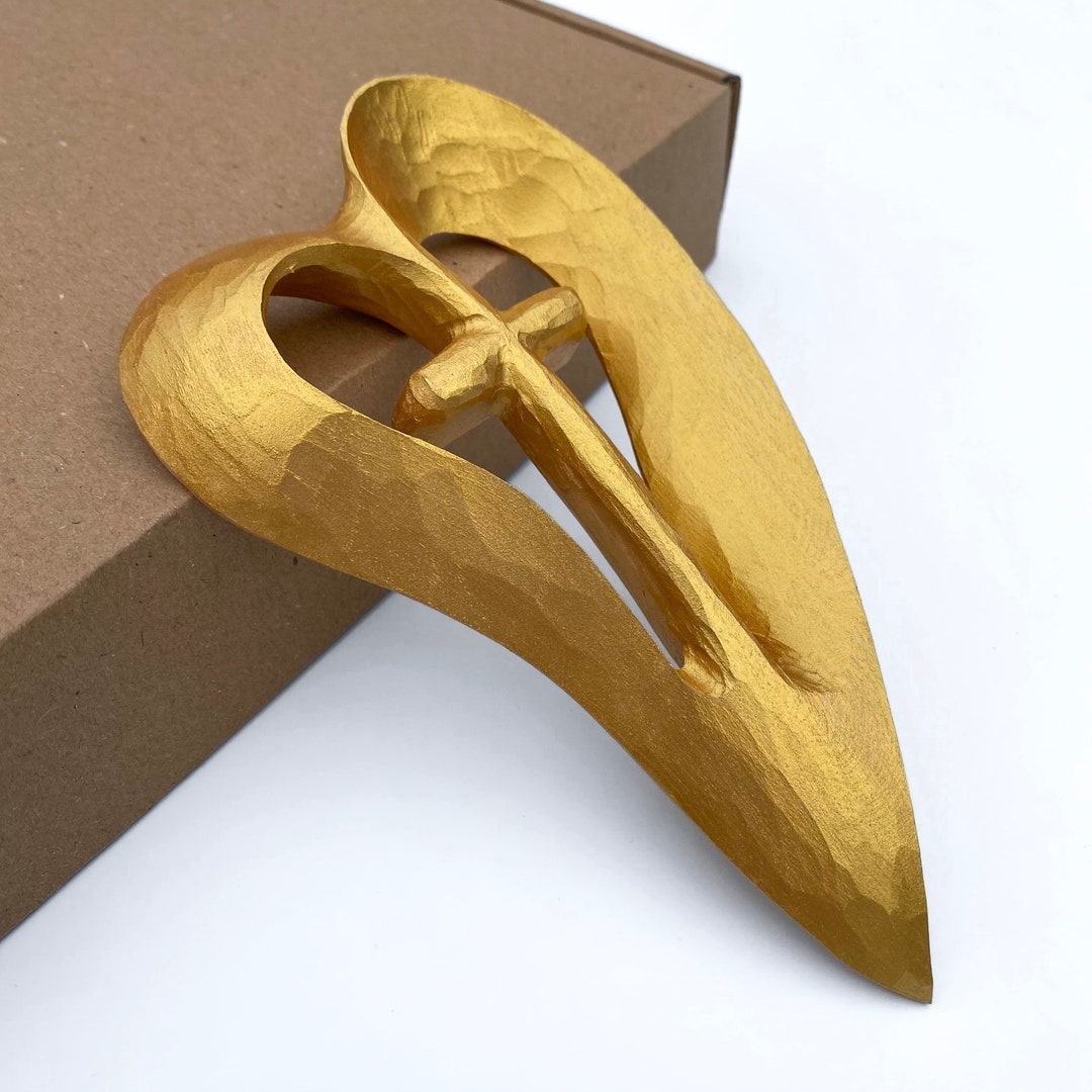 Crucifix With Heart, Wooden Hanging Cross, Crucifix Wall, Gold Cross ...