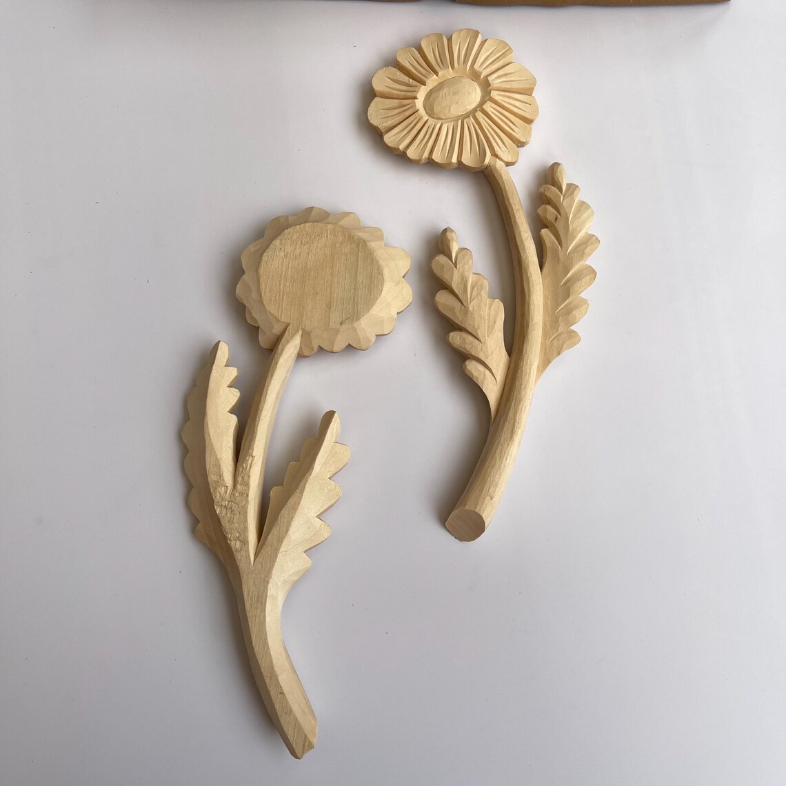Daisy Wooden Small Flower, Daisy Wood Hand Carved, Spring Theme Wall ...