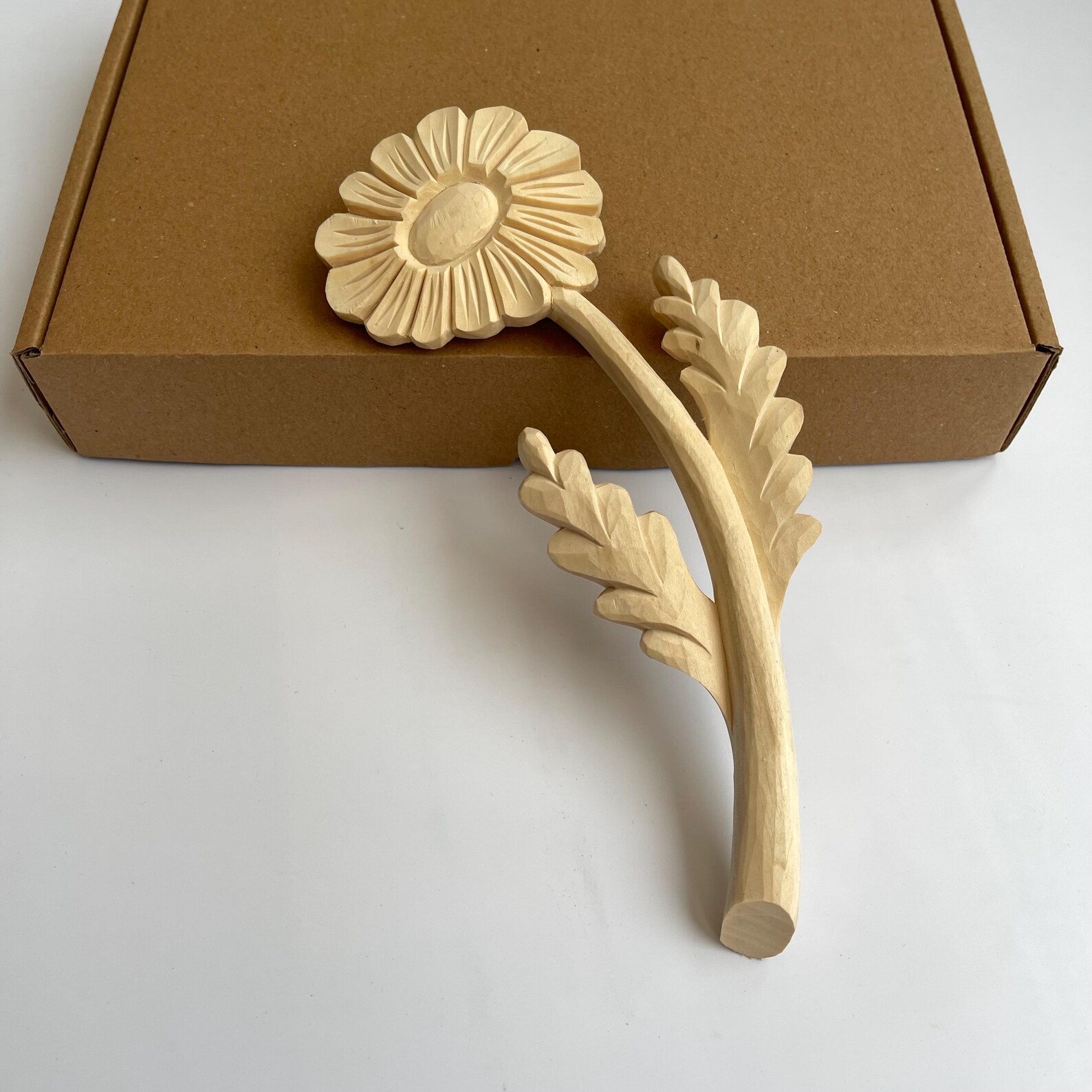 Daisy Wooden Small Flower, Daisy Wood Hand Carved, Spring Theme Wall ...