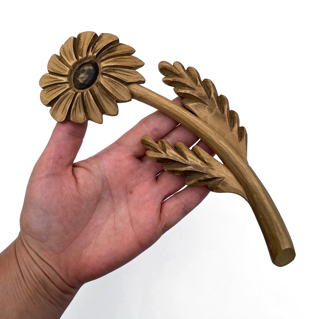 Small Wooden Daisy, Wooden Spring Flower, Farmhouse Rustic Flower ...