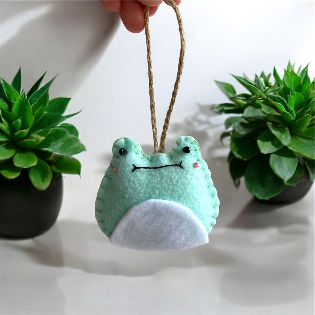 Frog Ornament | Kawaii Frog | Cute Frog | Green | Cozy Decor - Etsy