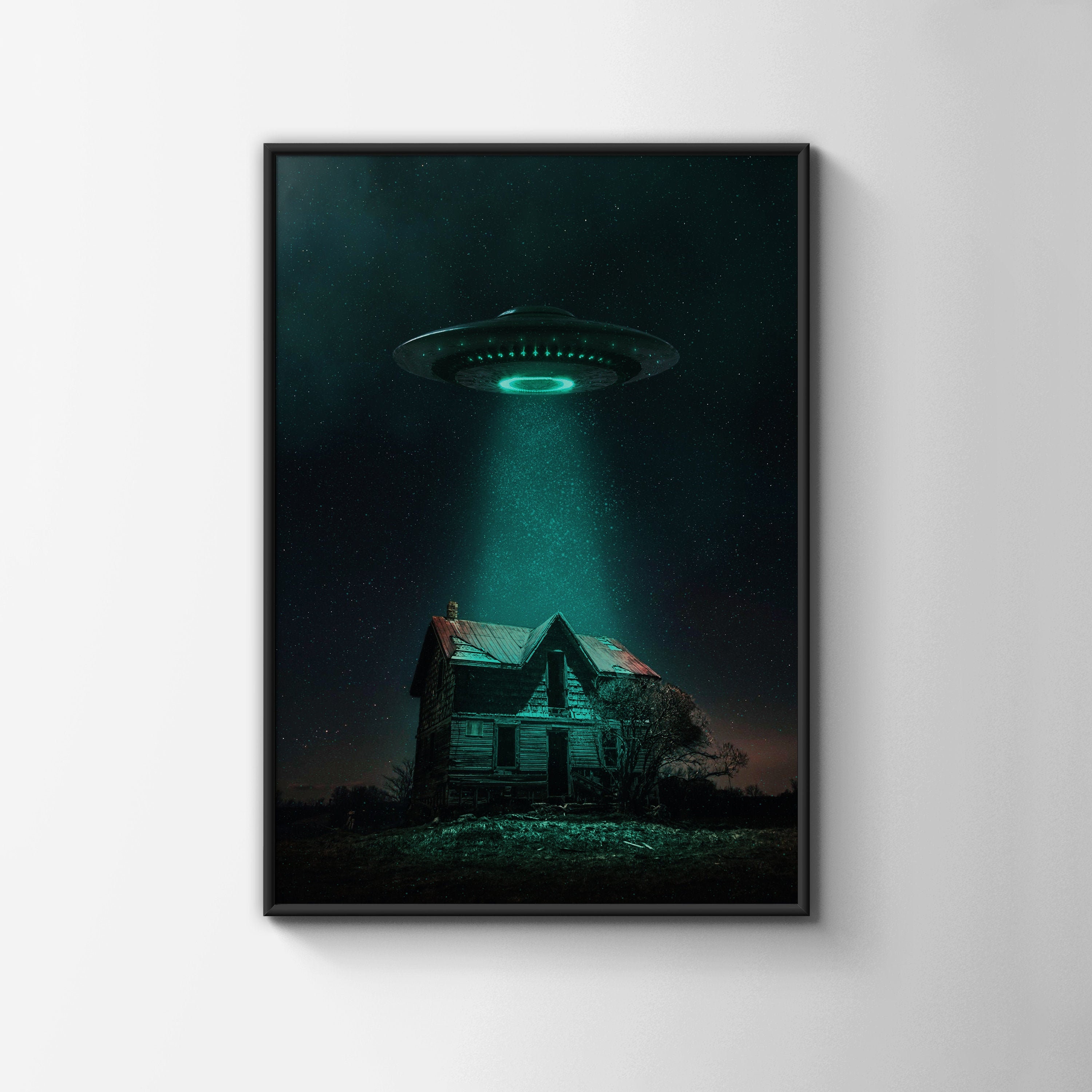 Alien UFO Print Alien Wall Art for Sci-fi Fans Conspiracy - Etsy