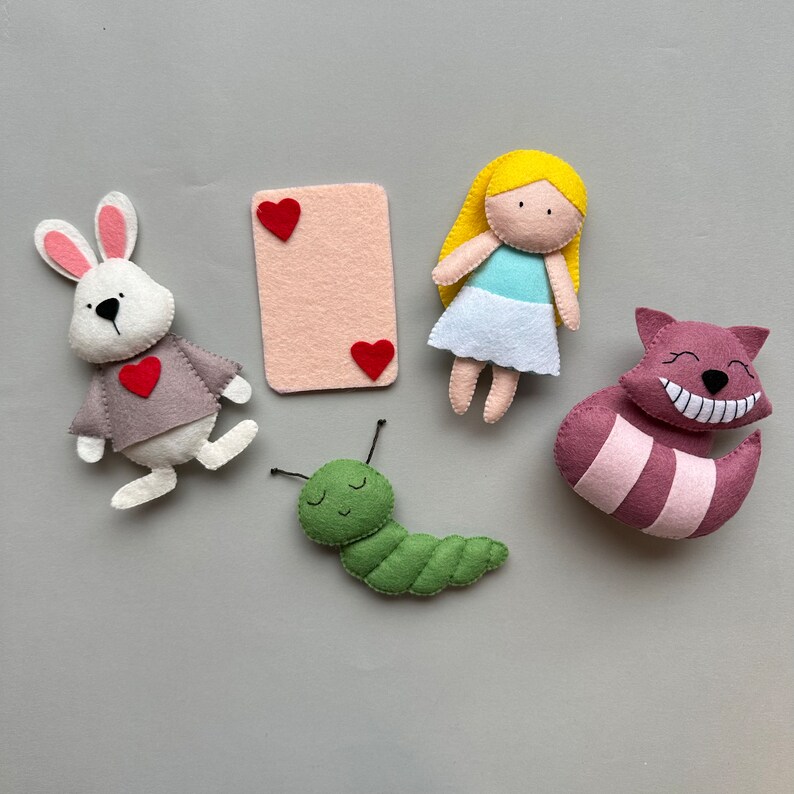 Set of 8 Pdf Pattern Alice in Wonderland Baby Mobile Pattern Alice ...