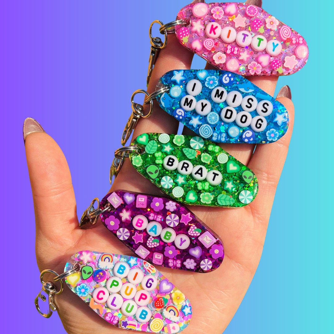 Custom Resin Motel Keychain, Letter Bead Motel Keychain, Personalized ...