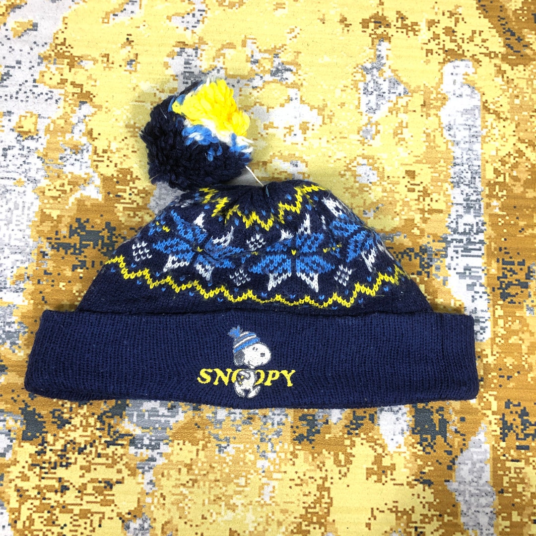 Vintage Snoopy Peanuts Retro Style Vintage Beanie Hat Warm & Stylish ...