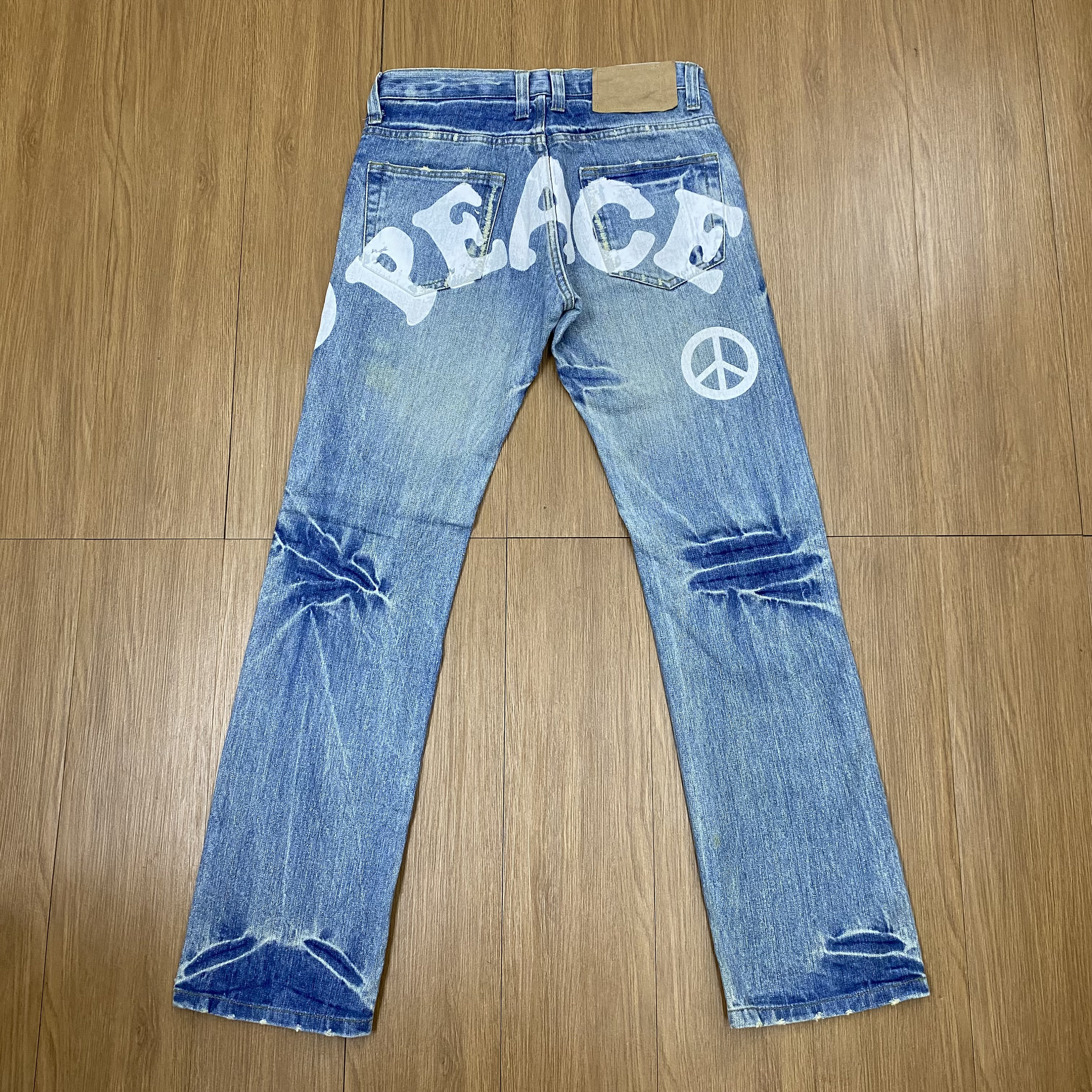 31 X 32 Peace Painted Jeans Distress Jeans Light Wash Distress High ...