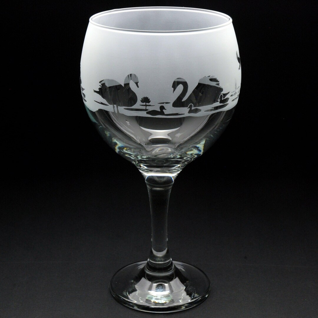 Swan Gin Cocktail Glass 650 Ml - Hand Etched/engraved Swan Design by ...