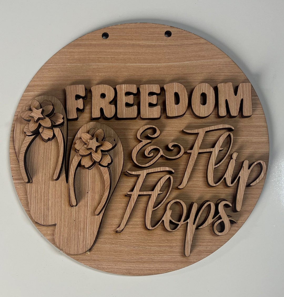 Freedom & Flip Flops Door Hanger Diy | Door Hanger Diy | Door Hanger ...