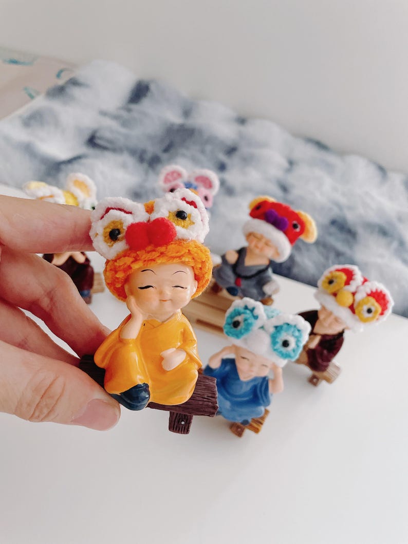 Little Monk Statue, Lion Dance Head Little Monk, Loom Knitted Lion Hat ...
