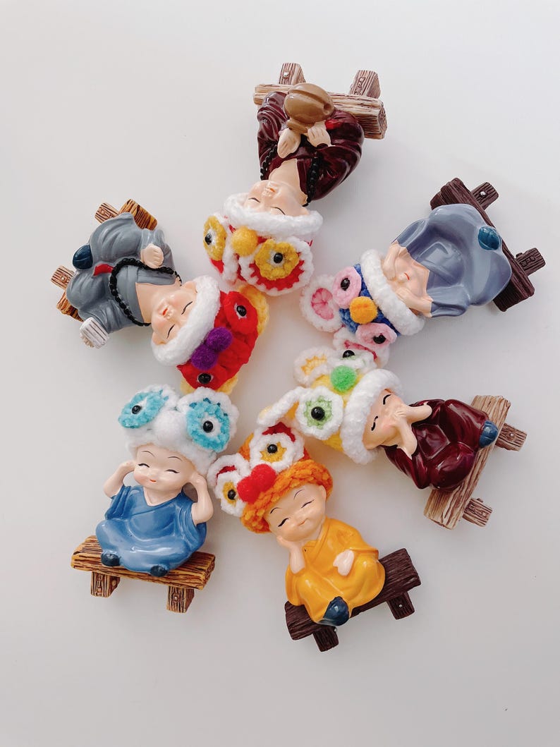 Little Monk Statue, Lion Dance Head Little Monk, Loom Knitted Lion Hat ...