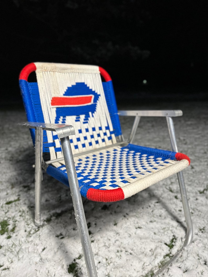 Vintage Buffalo Bills Macrame Lawn Chair, Handmade Aluminum Folding ...