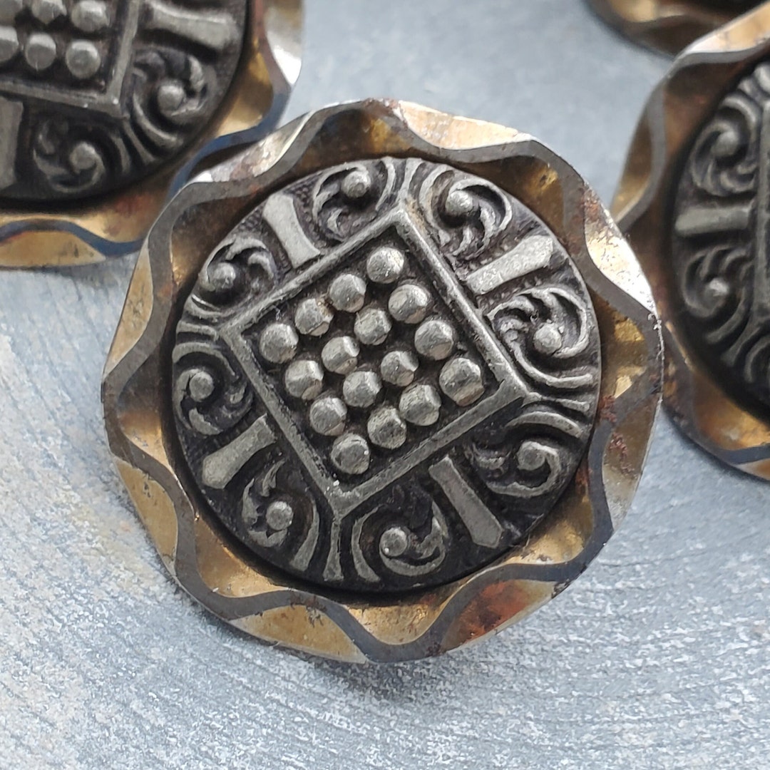 Antique Buttons Lot of 5 Victorian Buttons 19th Century Buttons ...