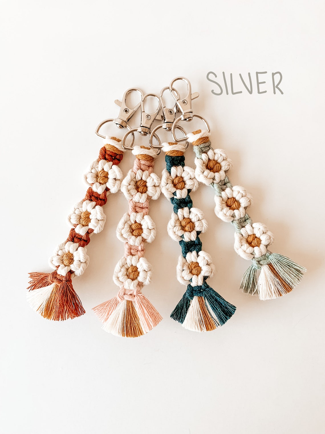 Macrame Daisy Keychain - Etsy