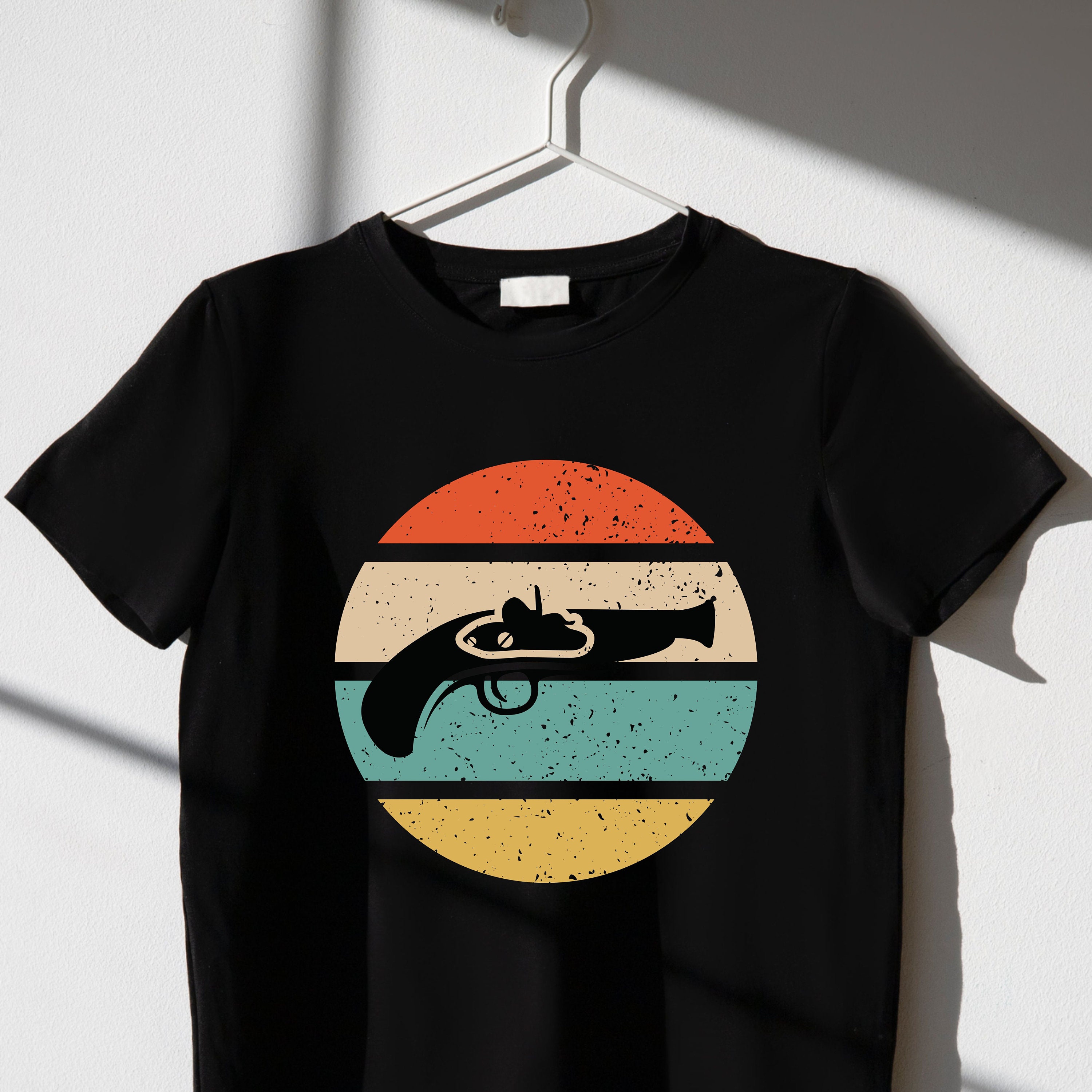 Flintlock Short-sleeve Unisex T-shirt, Musket T-shirt, Old Weapon T ...