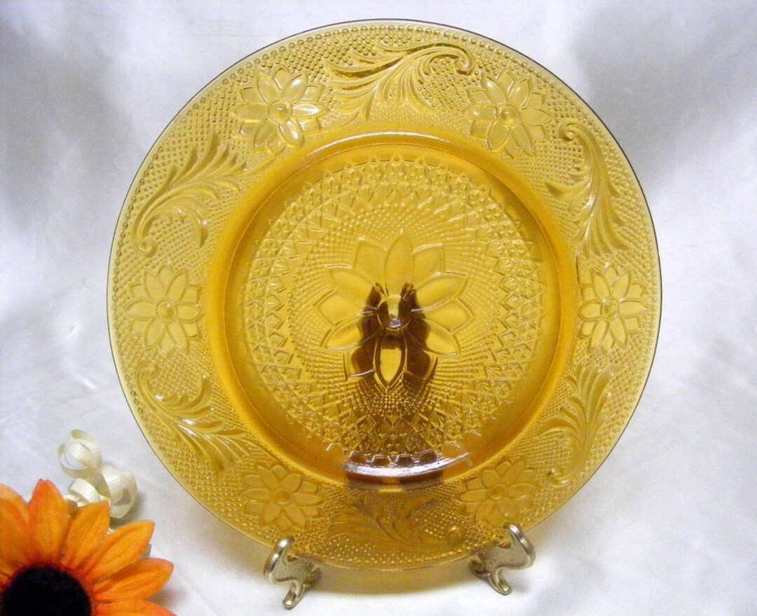 1174 Vintage Indiana Sandwich Glass Luncheon Plate - Etsy