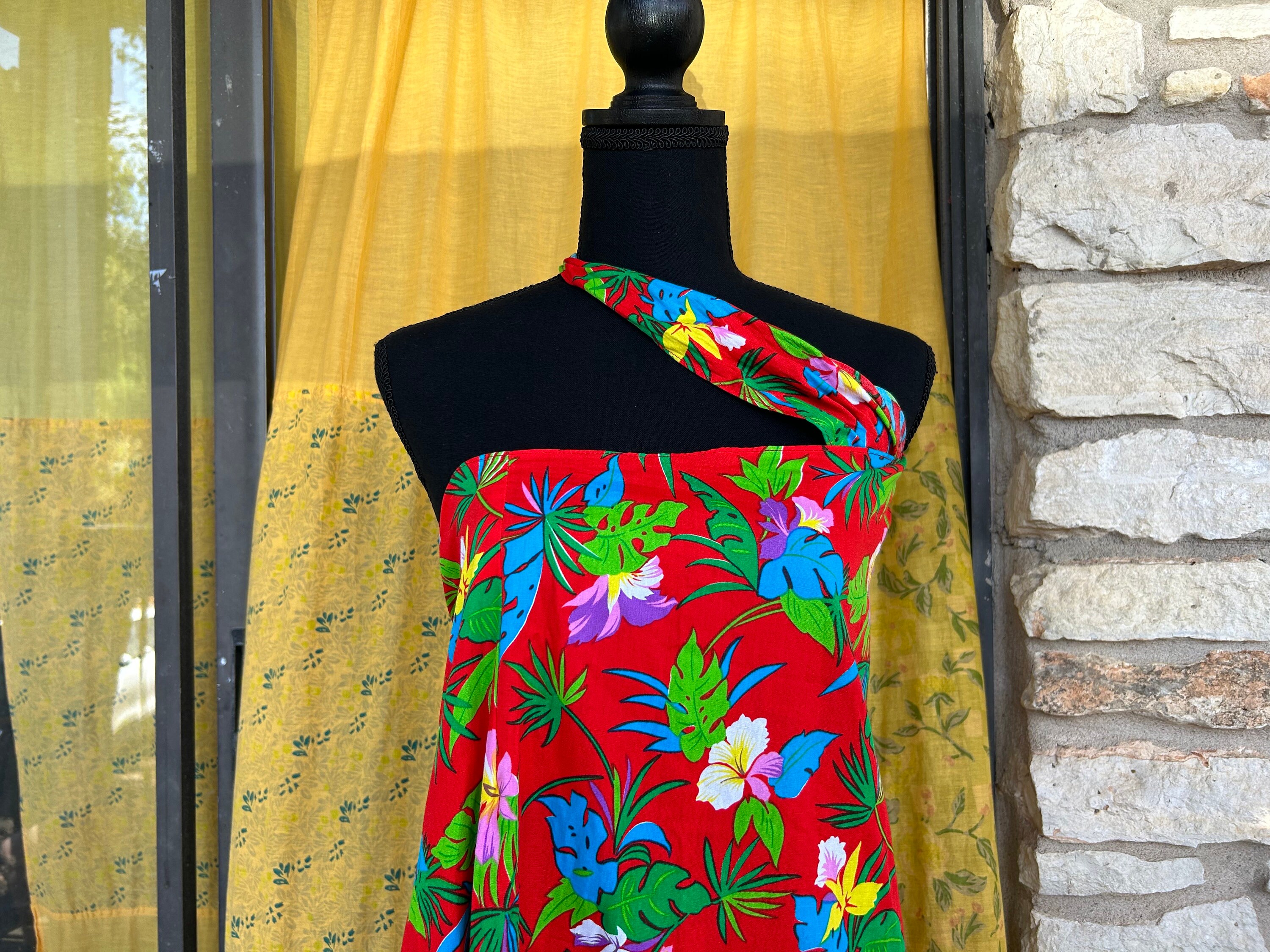 Vintage Hawaiian 1970s Hilo Hatties Pareo Tropical Red Floral Botanical ...