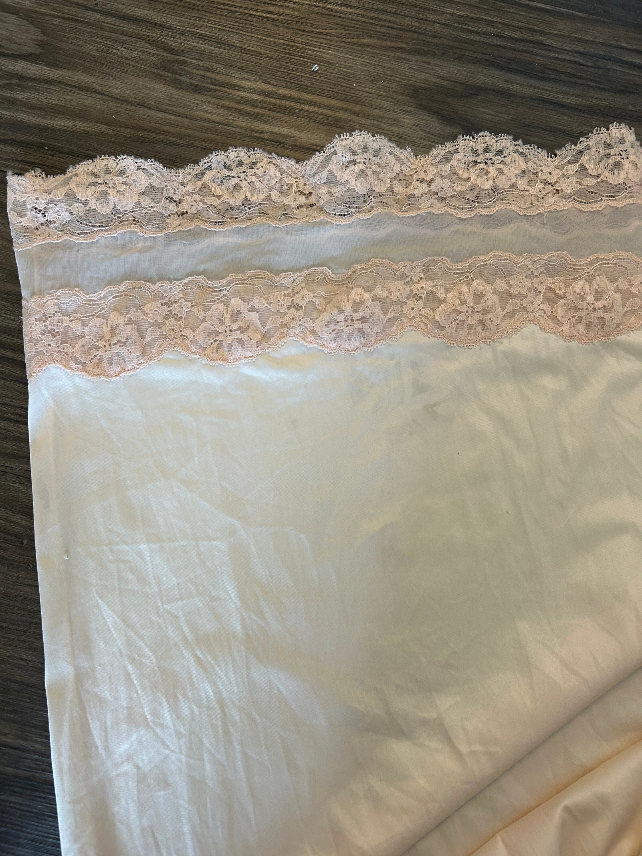 Vintage Nylon Pastel Pink Lace Half Slip Skirt Size Small/medium - Etsy