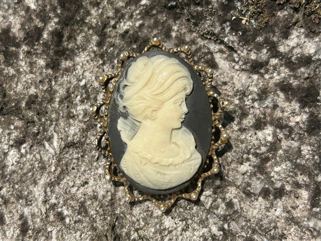 Vintage Cameo Brooch Lady Classic Silhouette Carved Gold Tone Ruffle ...