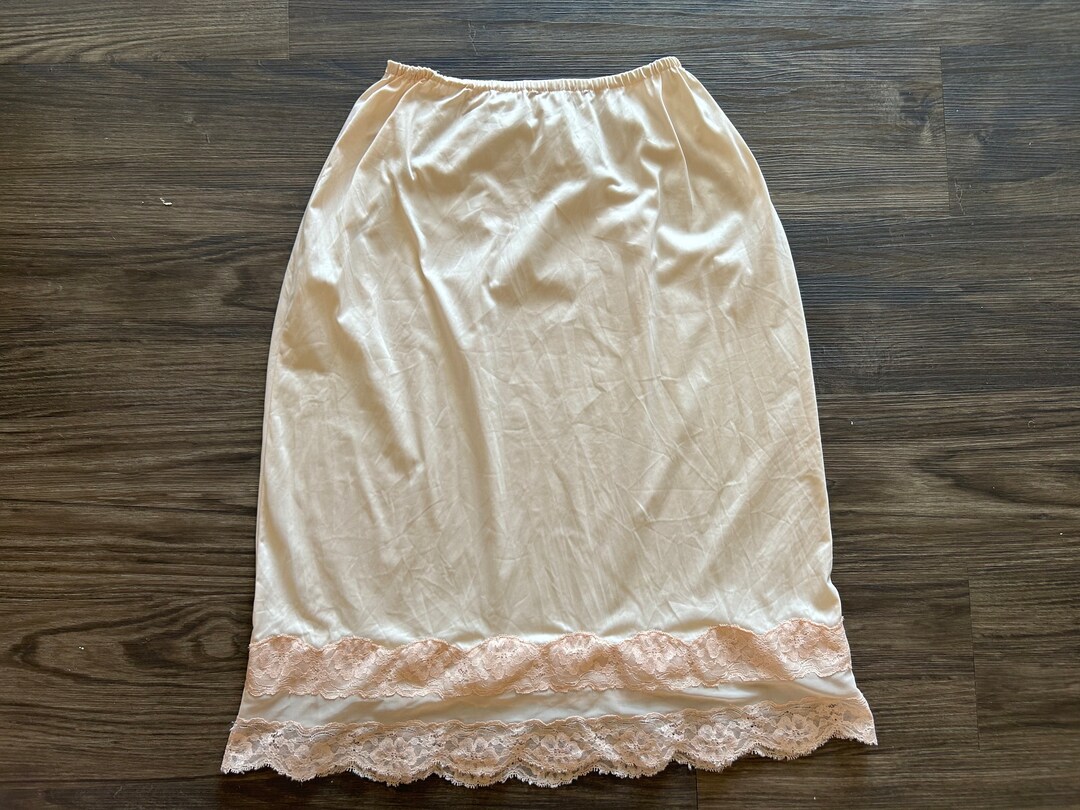 Vintage Nylon Pastel Pink Lace Half Slip Skirt Size Small/medium - Etsy