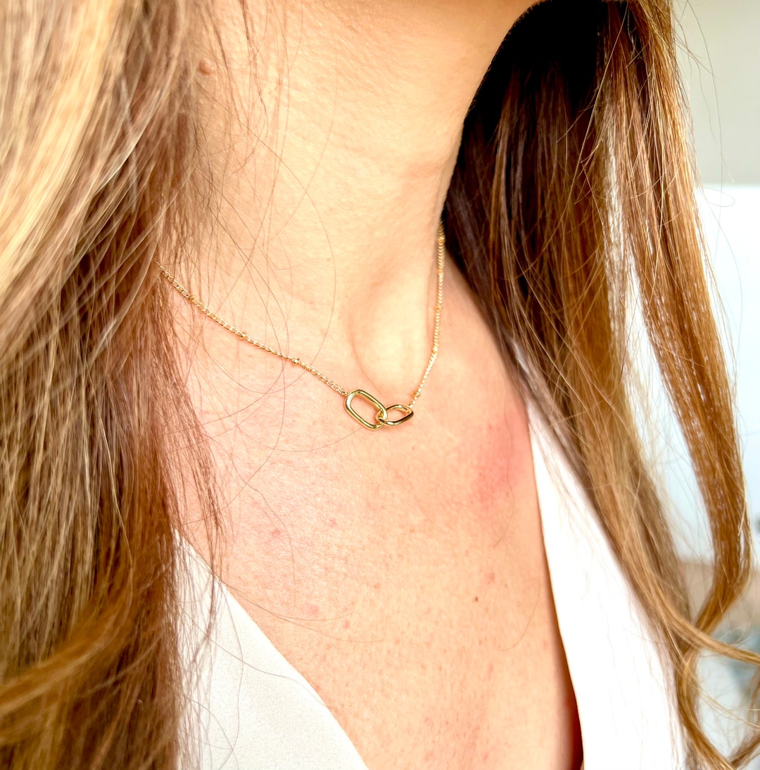 Paperclip Infinity Necklace: Delicate Gold Chain, Elegant Jewelry - Etsy
