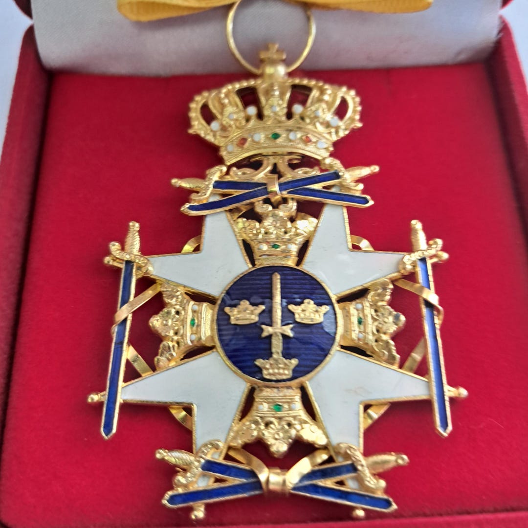 Order Cross of Sword Sweden First Class .gift Red Box.reproduction. - Etsy