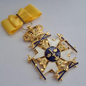 Order Cross of Sword Sweden First Class .gift Red Box.reproduction. - Etsy