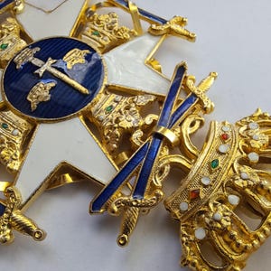 Order Cross of Sword Sweden First Class .gift Red Box.reproduction. - Etsy